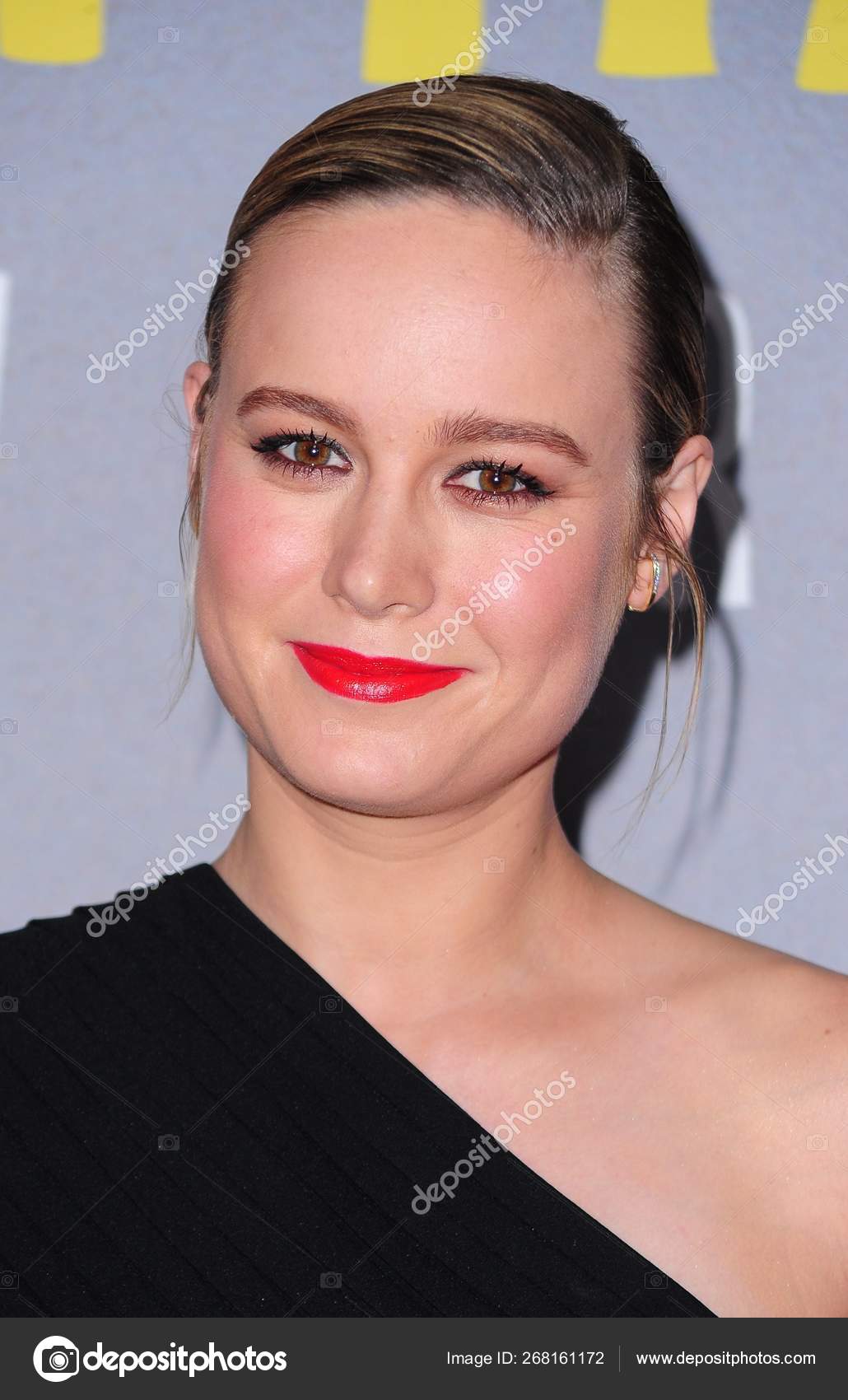 Tully Hall's Instagram, Twitter & Facebook on IDCrawl