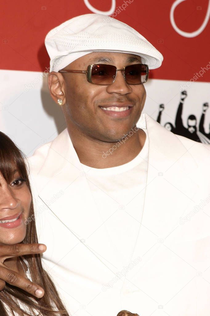LL Cool J y su esposa Symone Smith en el Sean P. Diddy Combs Fiesta ...