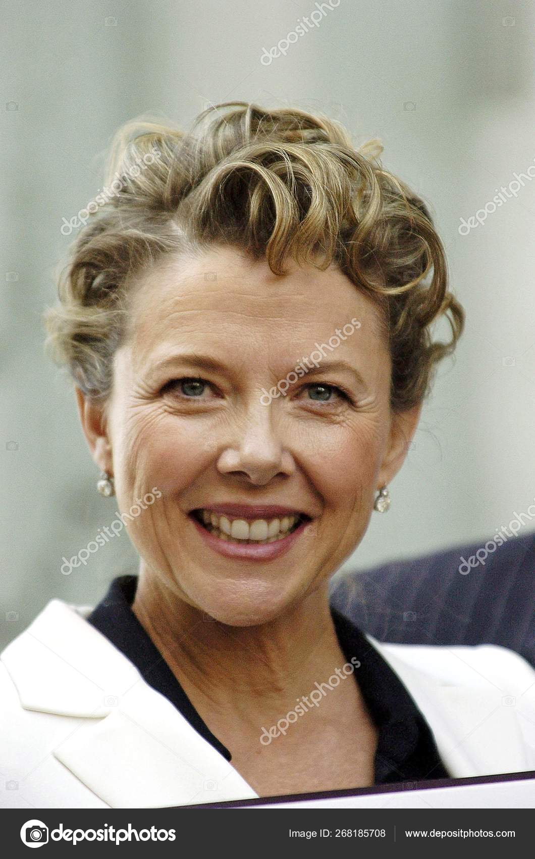 Young Annette Bening