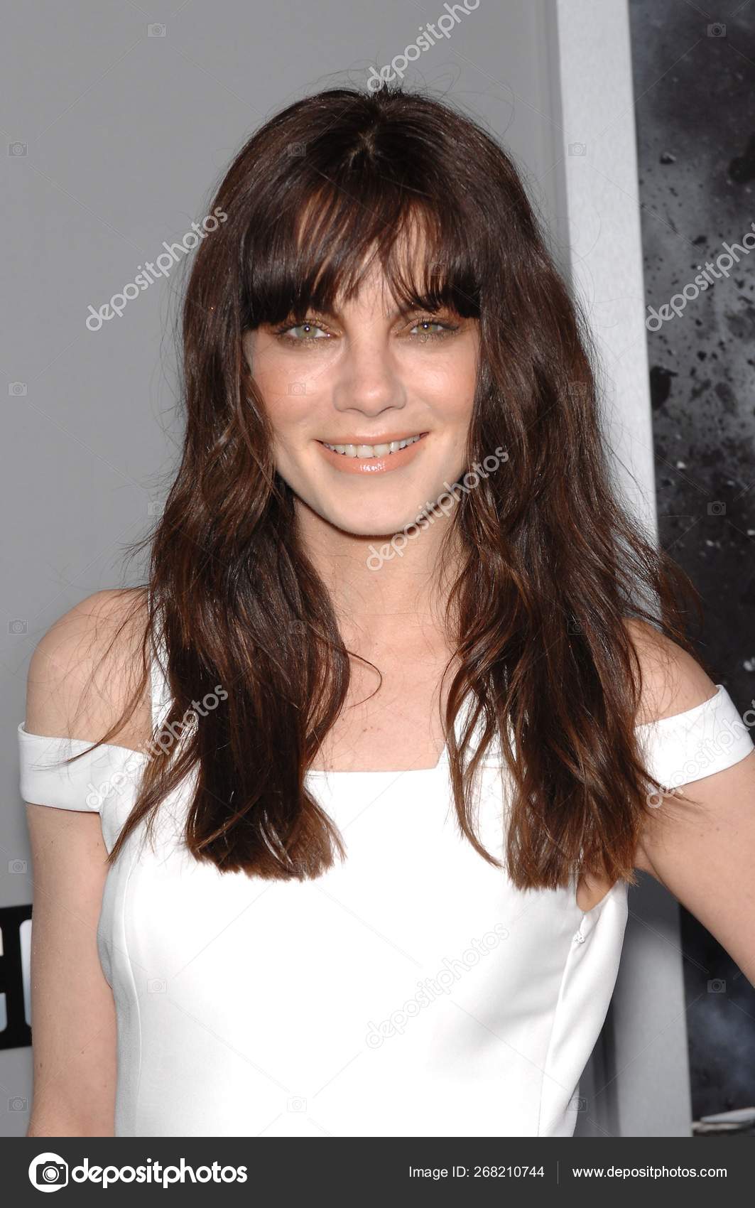 Michelle Monaghan Arrivals Source Code Premiere Arclight Cinerama Dome ...