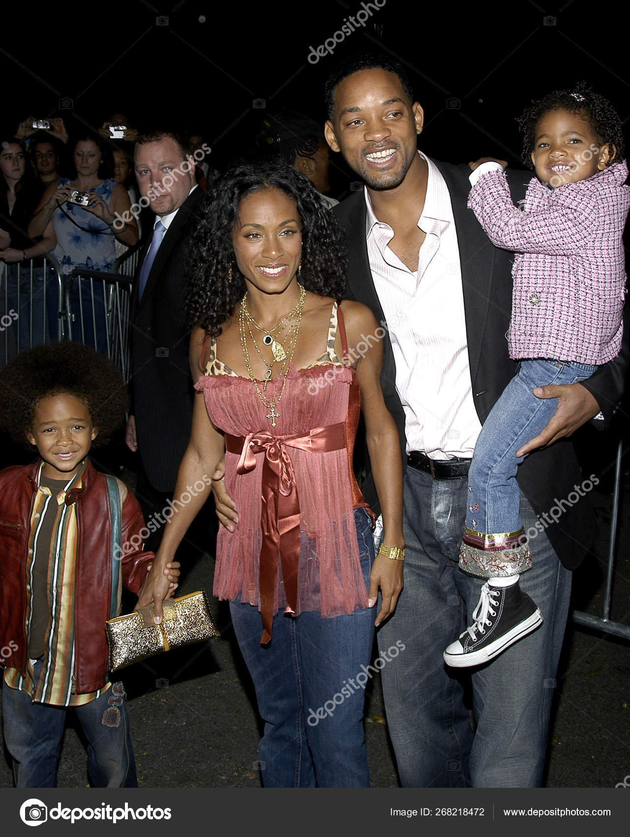Smith Wife Jada Pinkett Smith Children Sharkspeare Park Premiere Shark ...