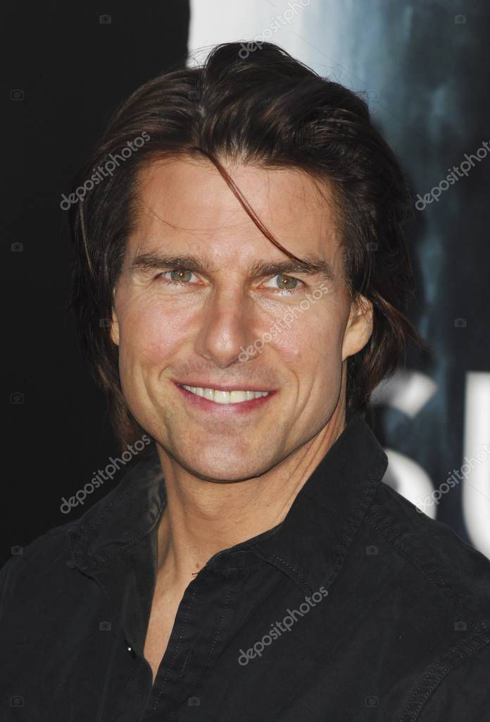 Tom Cruise a las llegadas para SUPER 8 Premiere, Regency Village ...