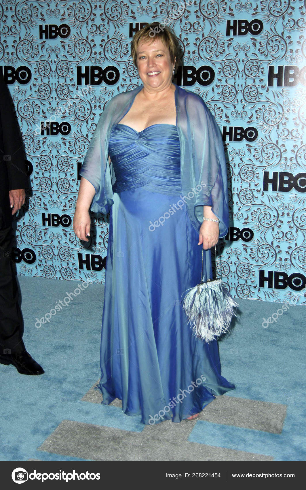 Kathy Bates Oscar Dress