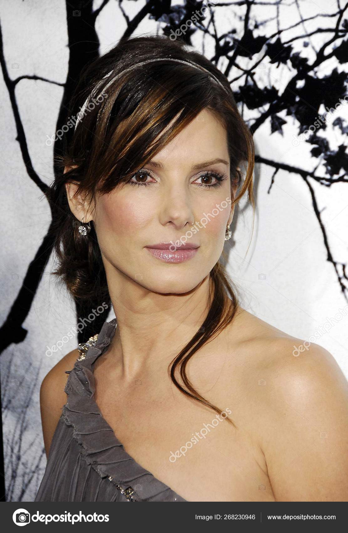 Sandra Bullock Arrivals Premonition World Premiere Arclight Hollywood ...