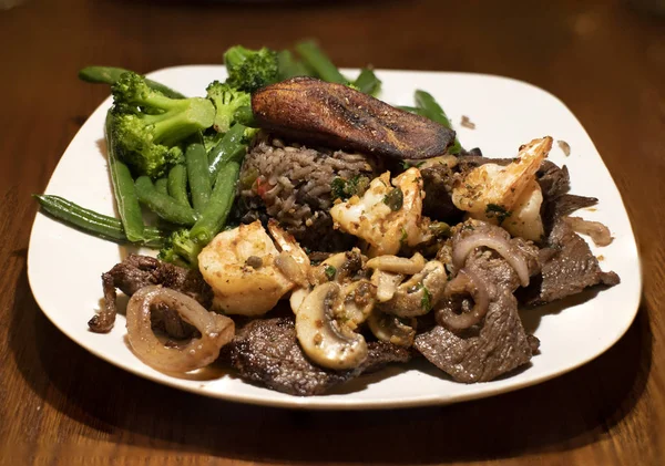 Cuban food Stock Photos, Royalty Free Cuban food Images | Depositphotos