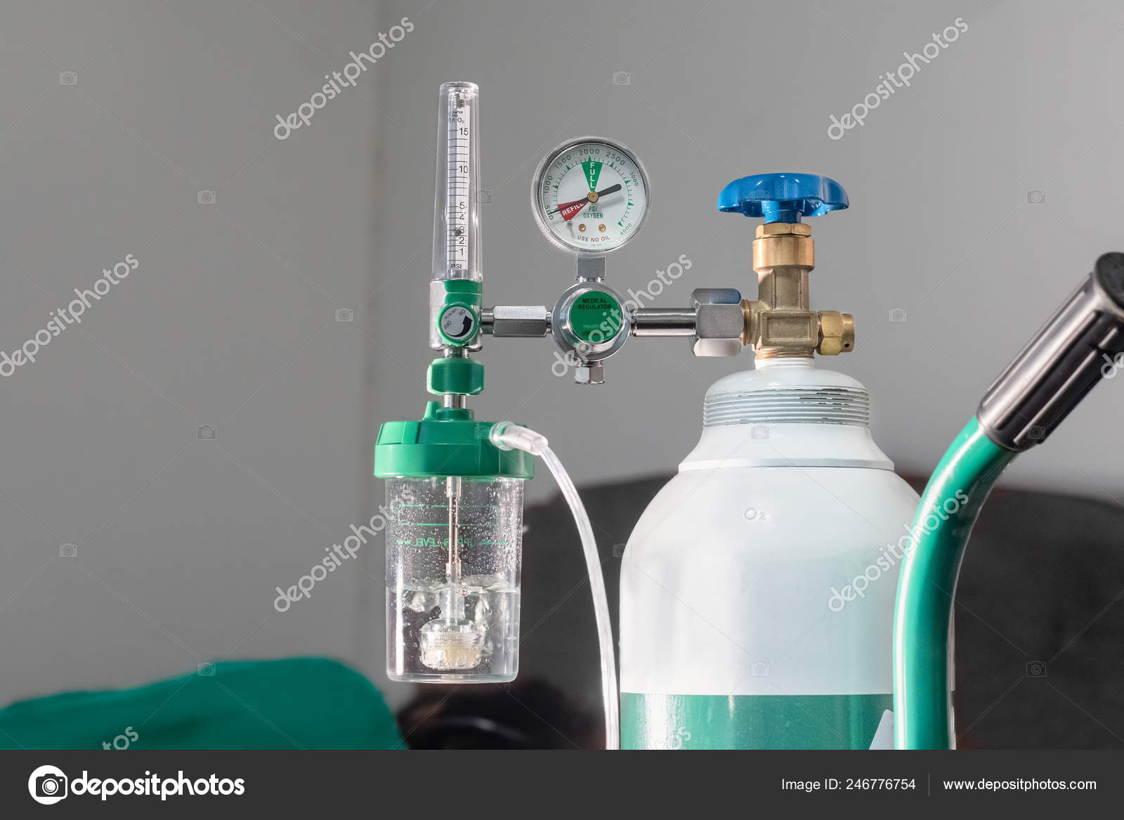 Close Medical Oxygen Flow Meter Shows Low Oxygen Nearly Empty Stock ...