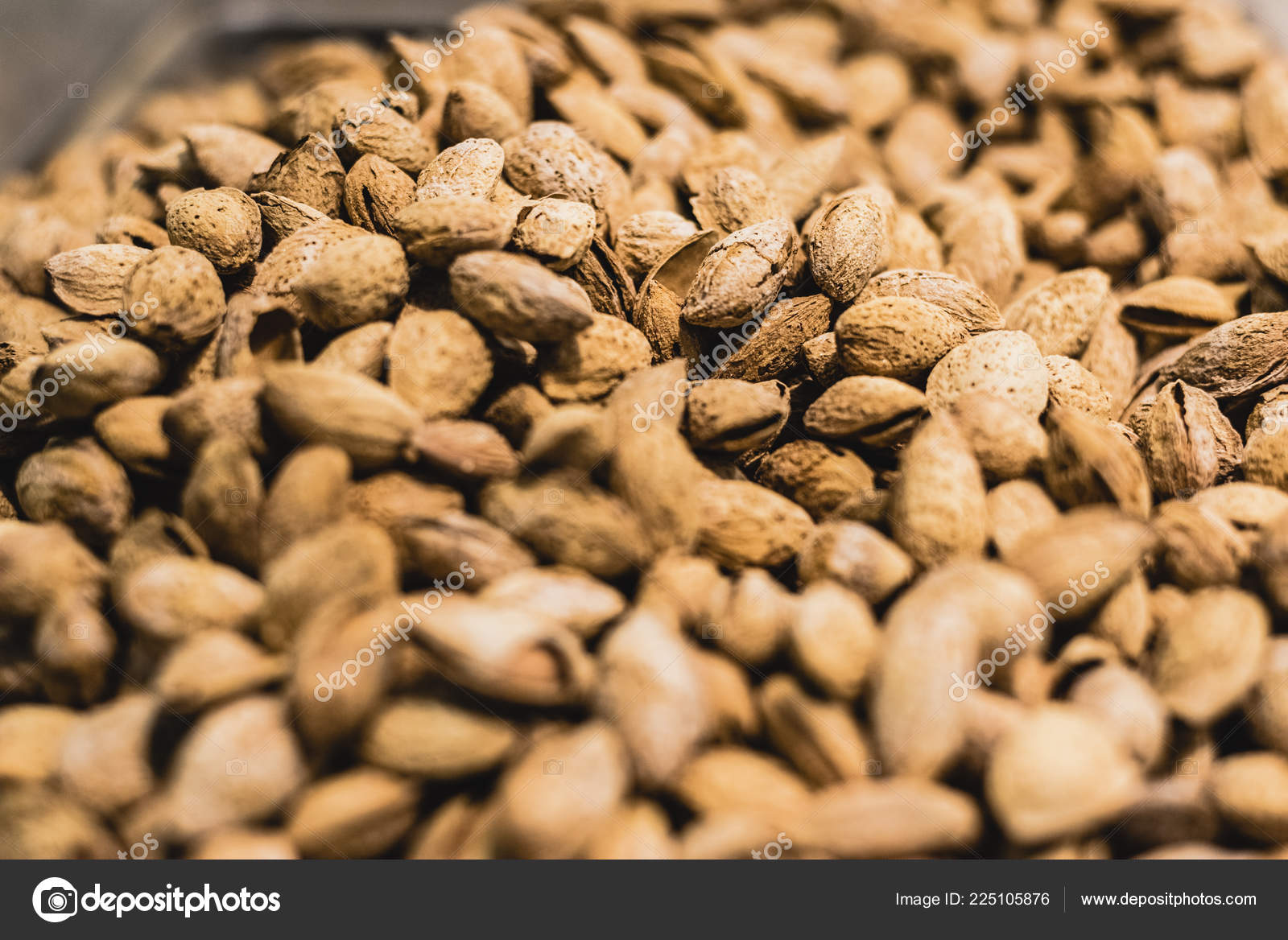 Pile Dried Unpeeled Almonds — Stock Photo © joaquincorbalan #225105876