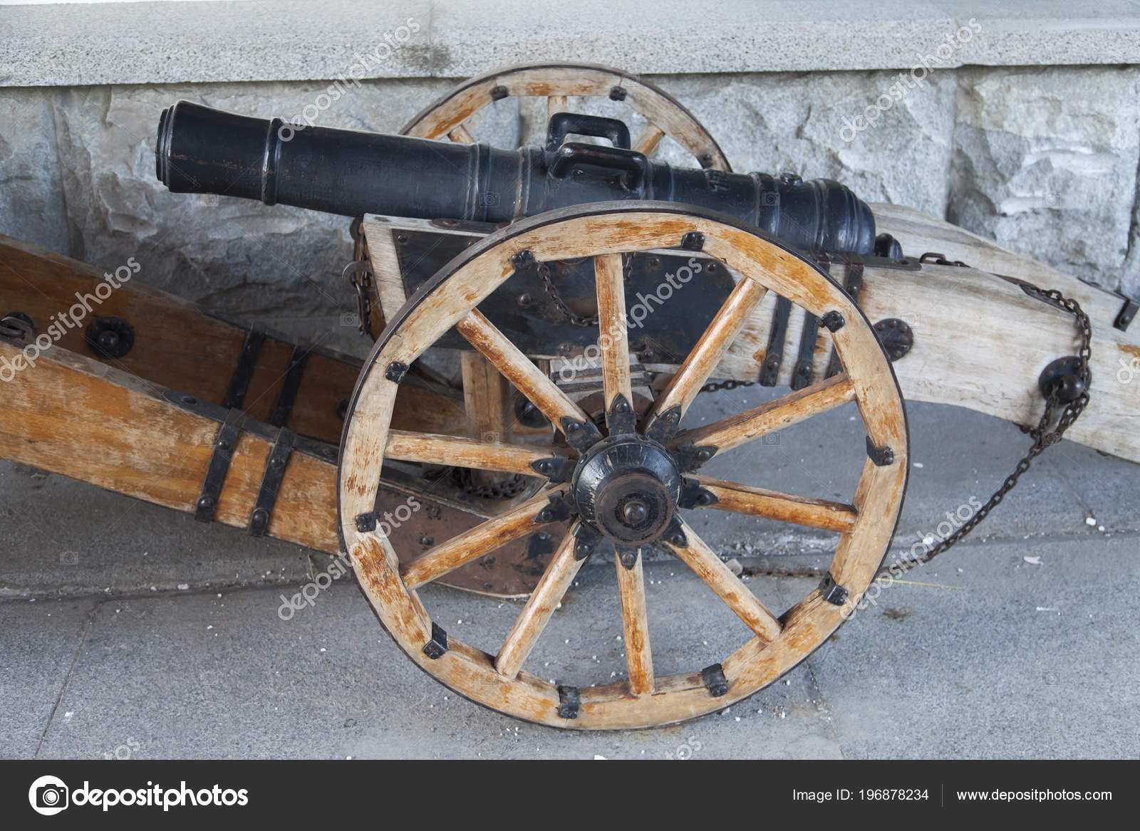 Big Ancient Gun Has Shot Long Time — Stock Editorial Photo © selezenj13 ...