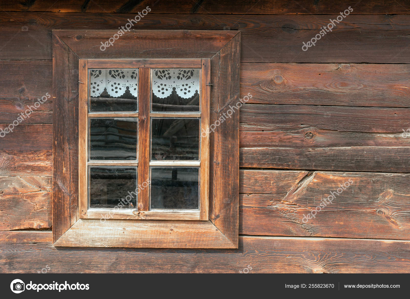 The old window of old wooden house. Background of wooden walls — Stock ...