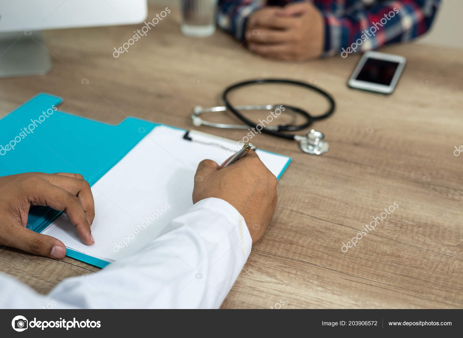 Hands Doctors Writing Prescriptions Patients Desk Hospital Stock Photo ...