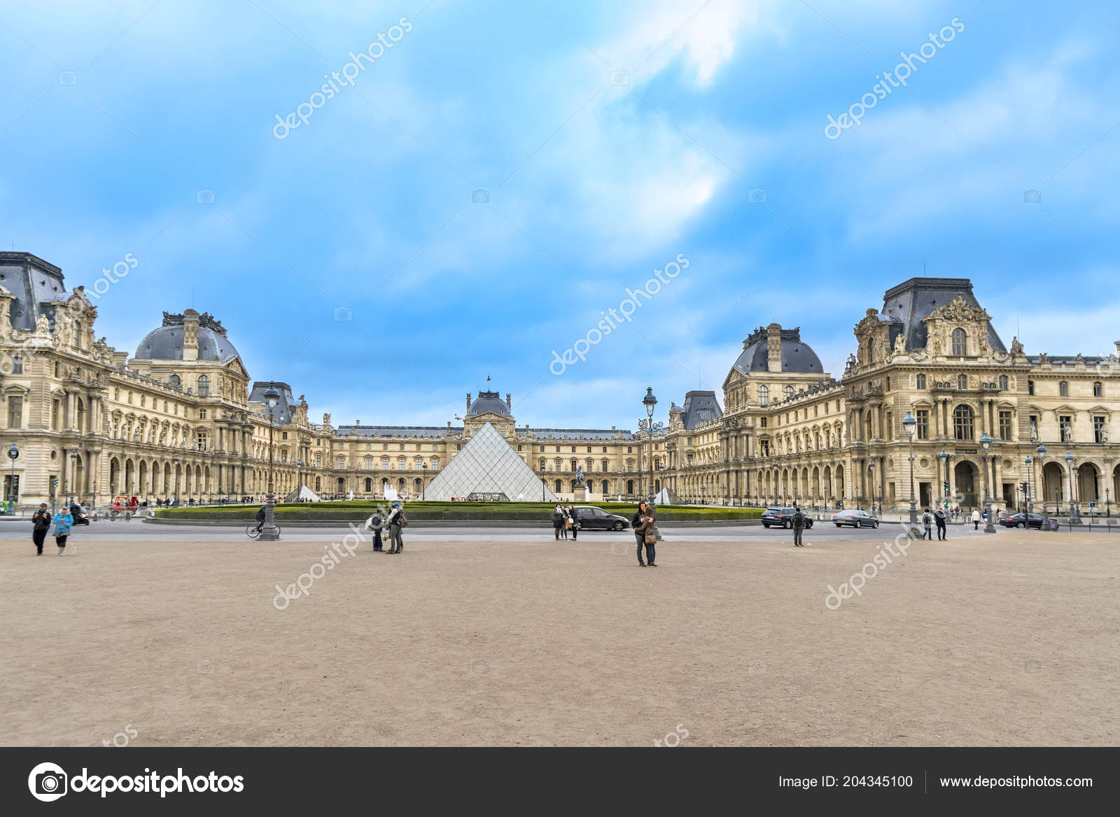 Panoramic View Louvre Museum Paris Spring — Stock Editorial Photo ...