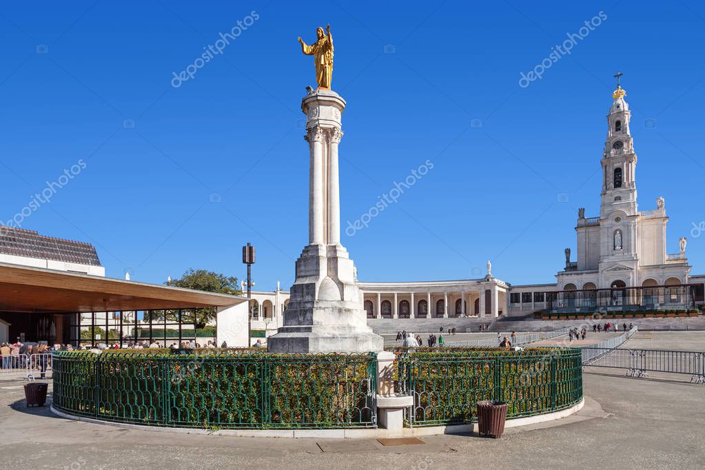 Santuario de Fátima, Portugal. Monumento al Sagrado Corazón de Jesús ...