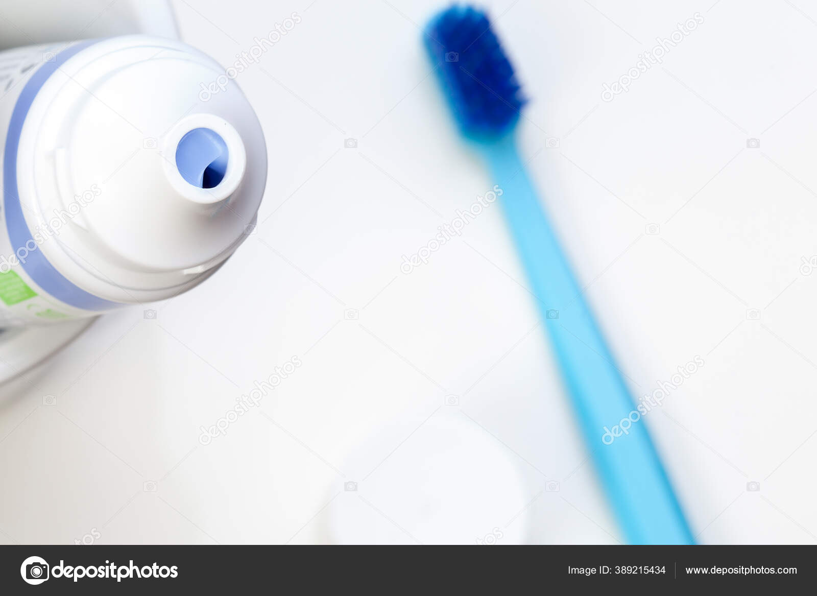 Purple Toothpaste Open Tube — Stock Photo © OlesyaKuzina #389215434