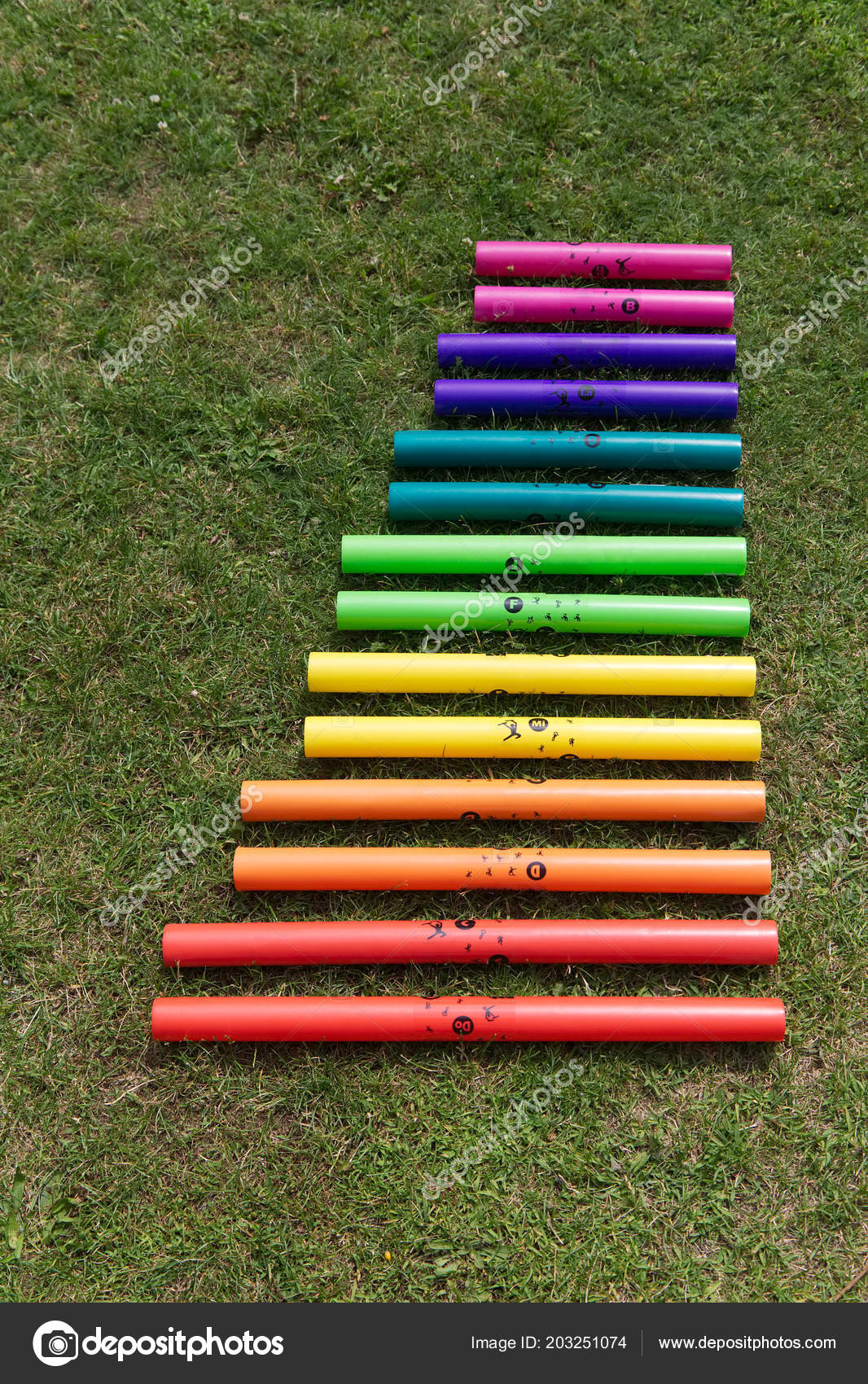 Boomwhackers Cores Diferentes Que Colocam Uma Escala Campo Grama ...