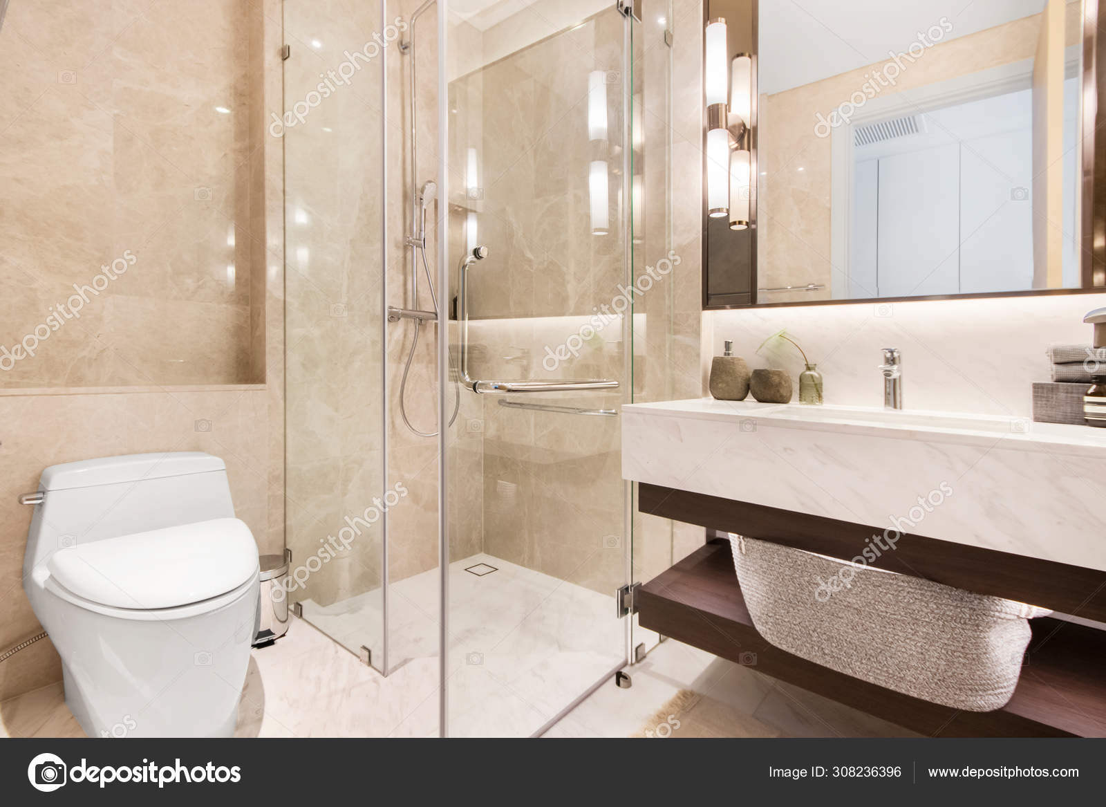 Clean White Bathroom Amenities Stock Photo by ©toonpang 308236396