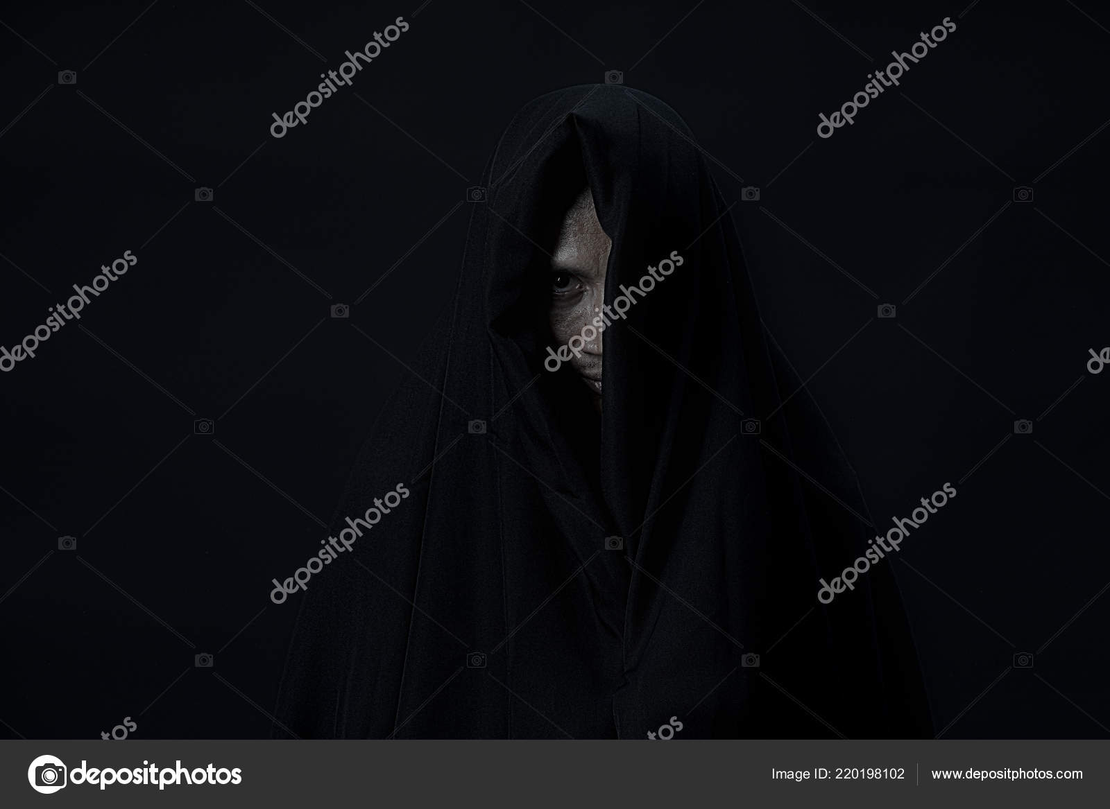 One Eye Man Black Cover Looking Camera Black Background Stock Photo by ...