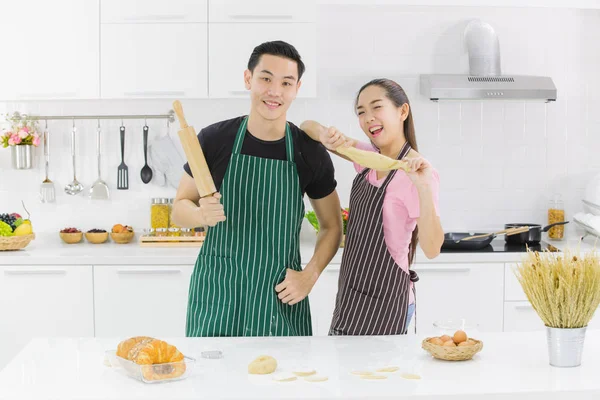 Chef couple Stock Photos, Royalty Free Chef couple Images | Depositphotos