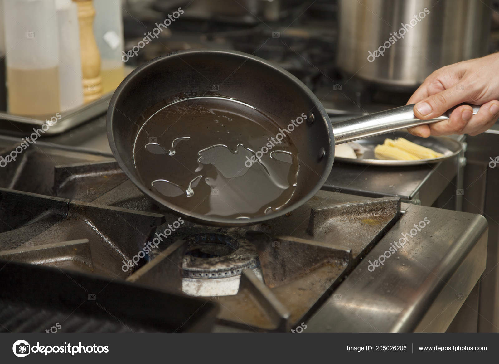 Las Manos Del Chef Calentando Sartén Imagen Abstracta Para Uso ...