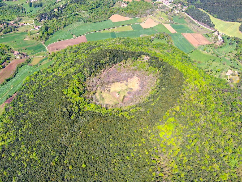 El volcán Santa Margarida es un volcán extinto en la comarca de ...