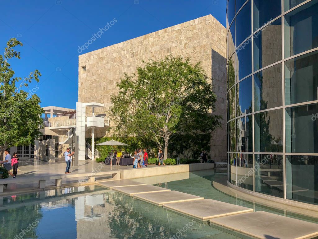 El museo Getty Center en Los Ángeles California USA fue diseñado por el ...