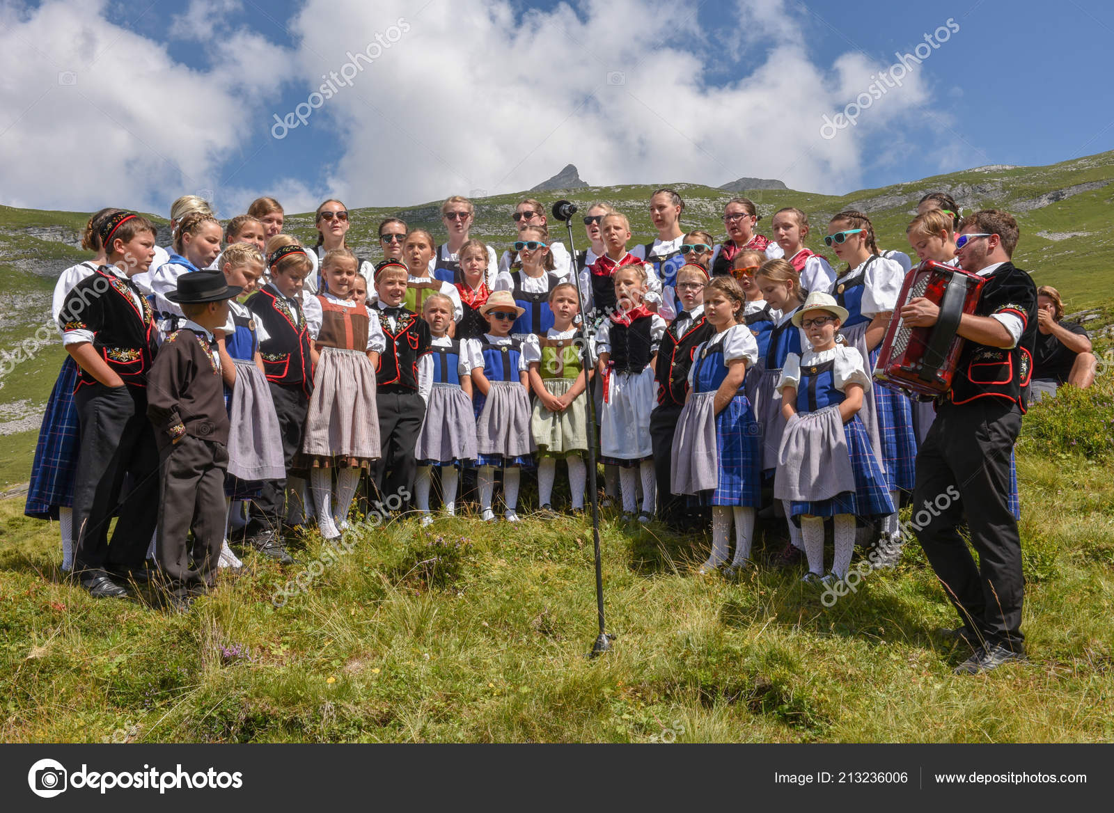 Switzerland Traditional Clothing For Women