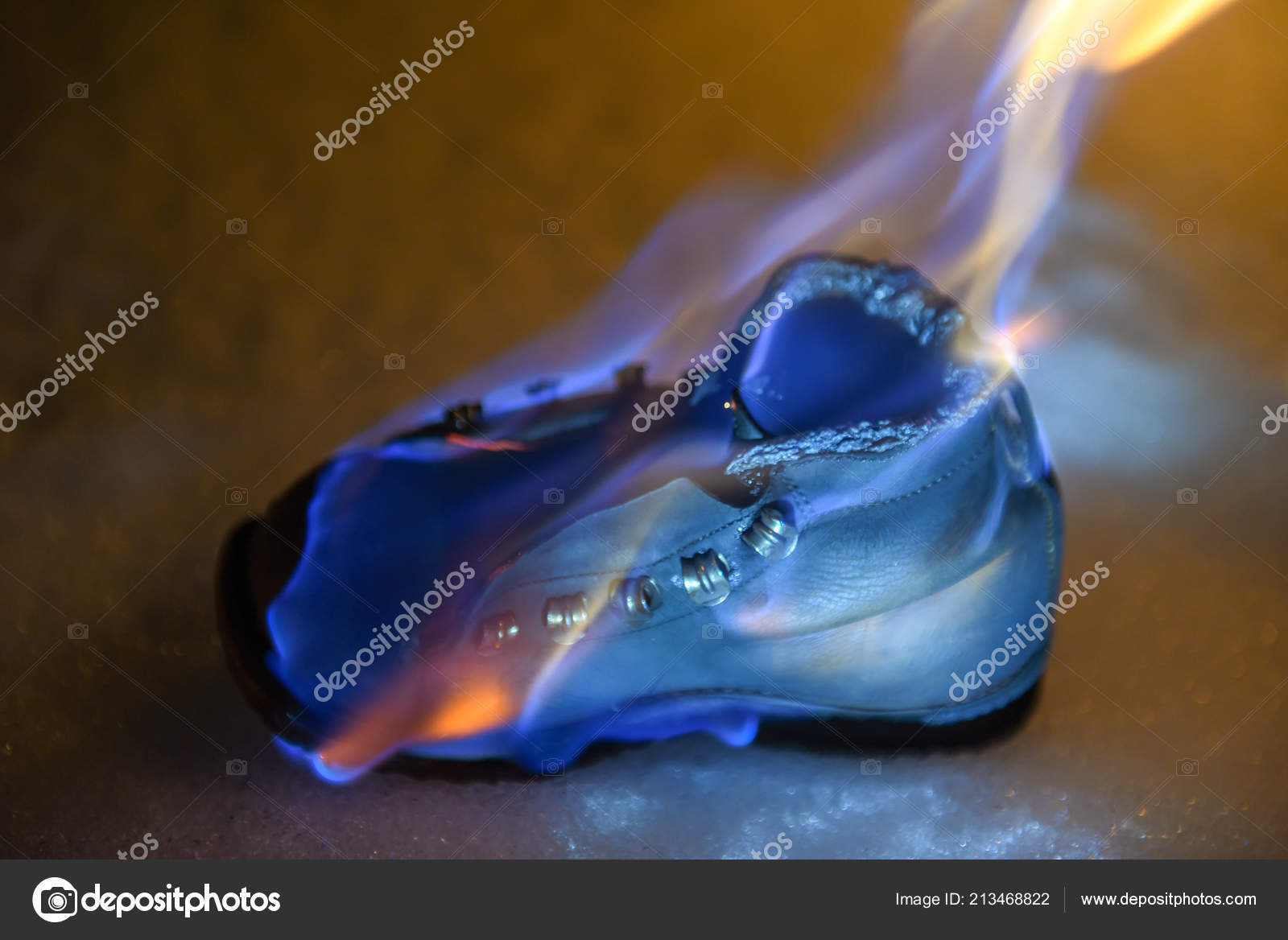 Burning Old Shoe Night Snow — Stock Photo © Fotoember #213468822