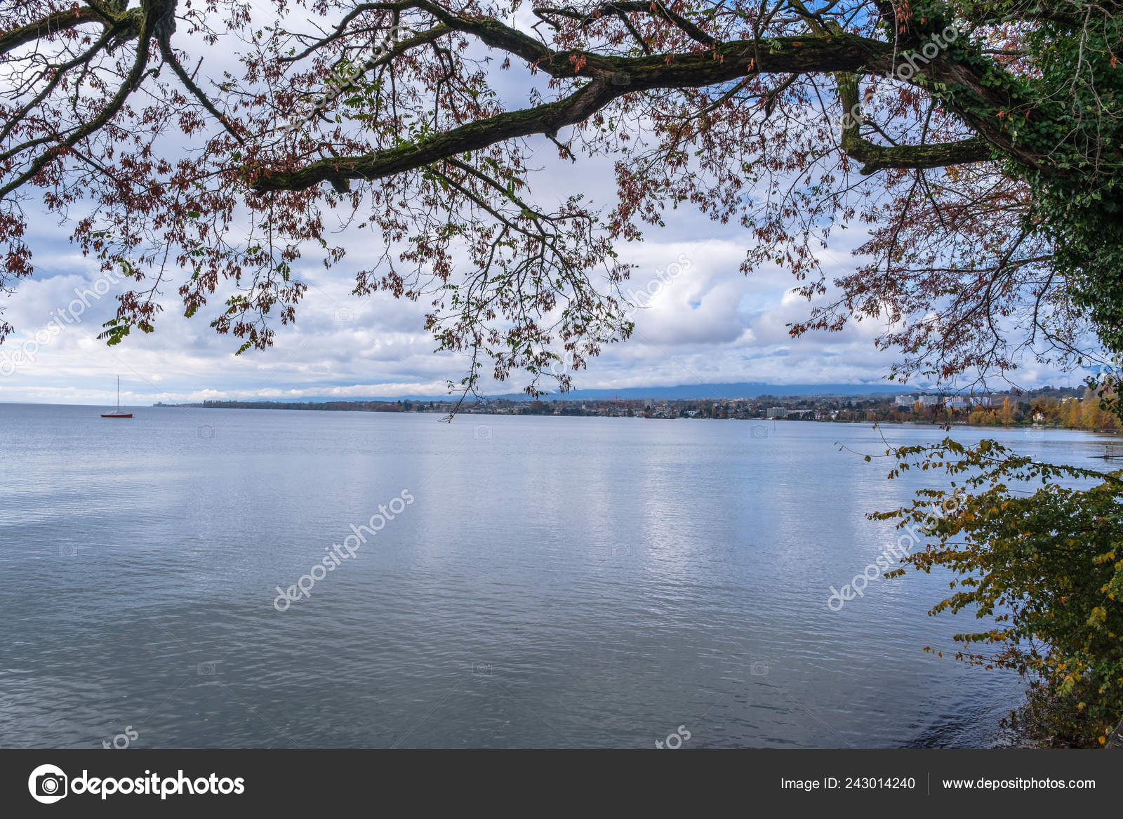 Beautiful View Lake Geneva Morges Switzerland — Stock Photo © fotocorn #243014240