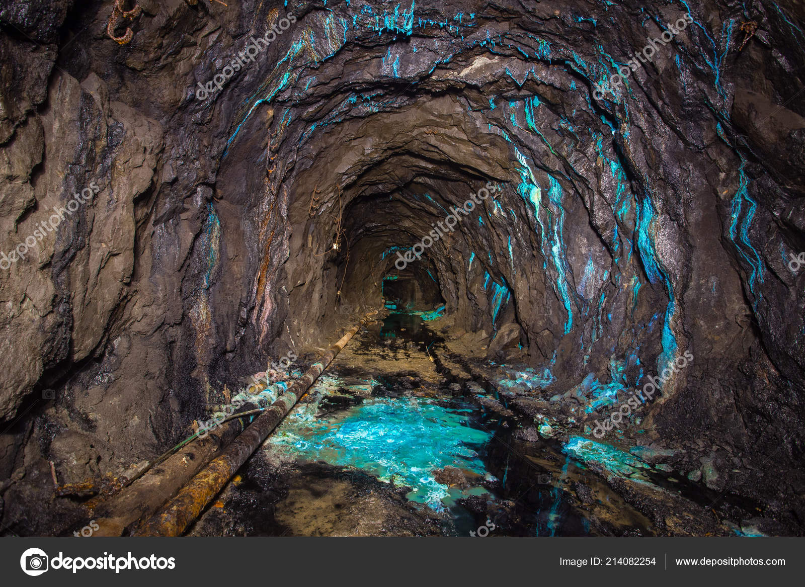 Underground Dirt Tunnel