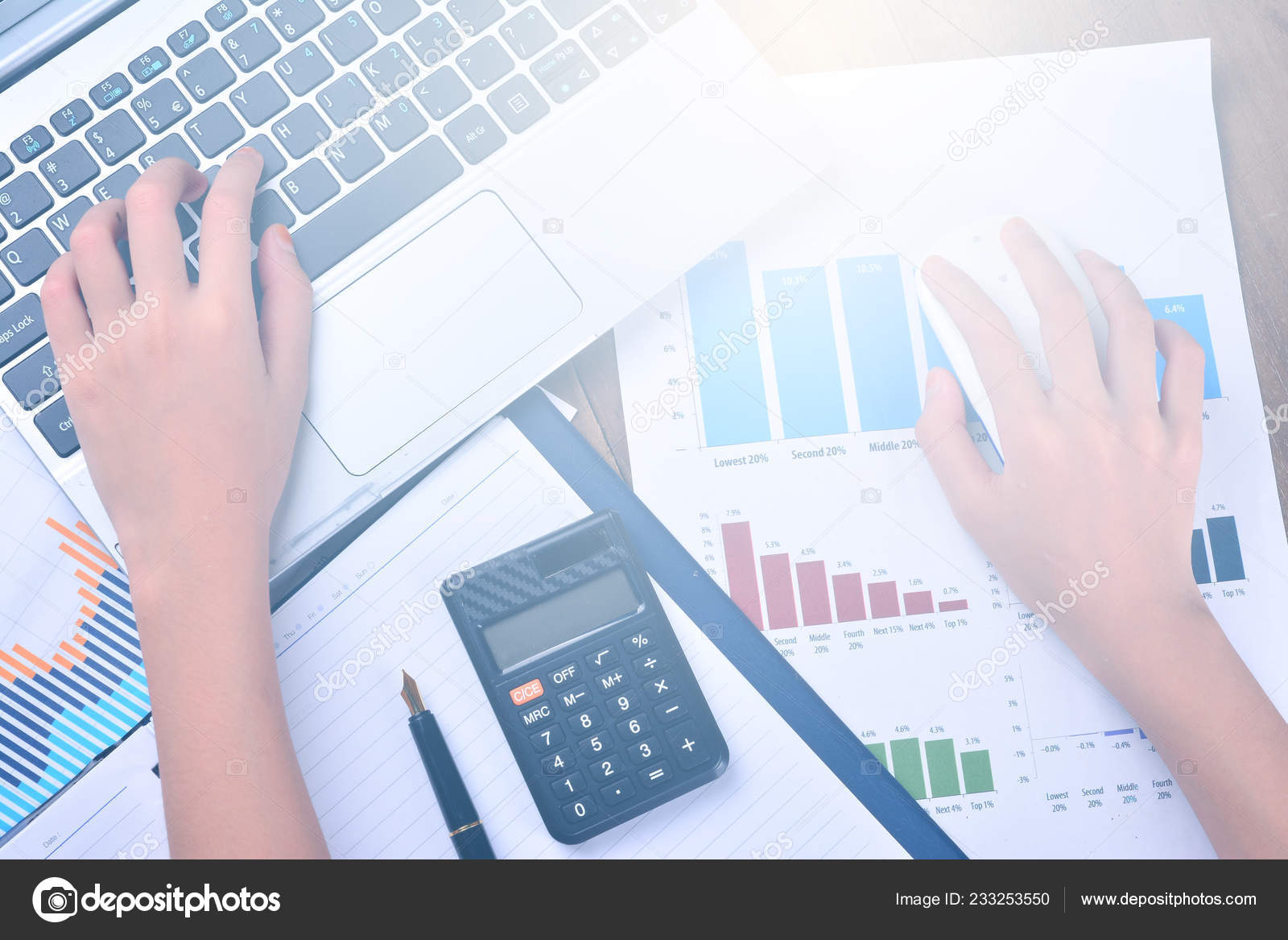 Hand Keyboard Mouse Graph Chart Wooden Table — Stock Photo © shahril ...