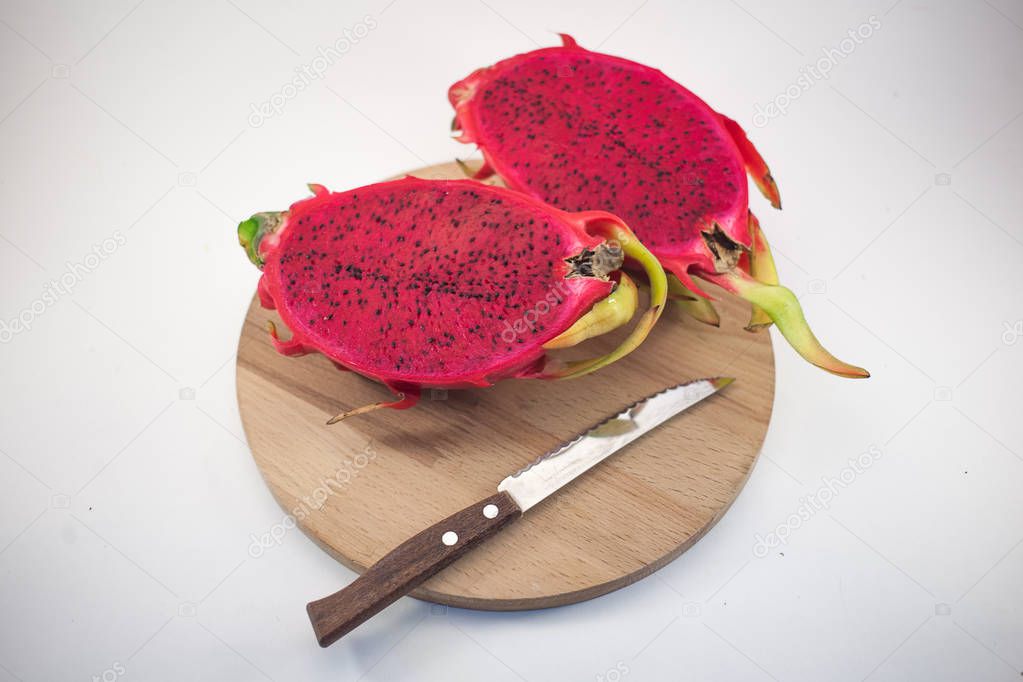 Pitaya rosa madura exótica o fruta del dragón. Pitahaya roja fruta ...