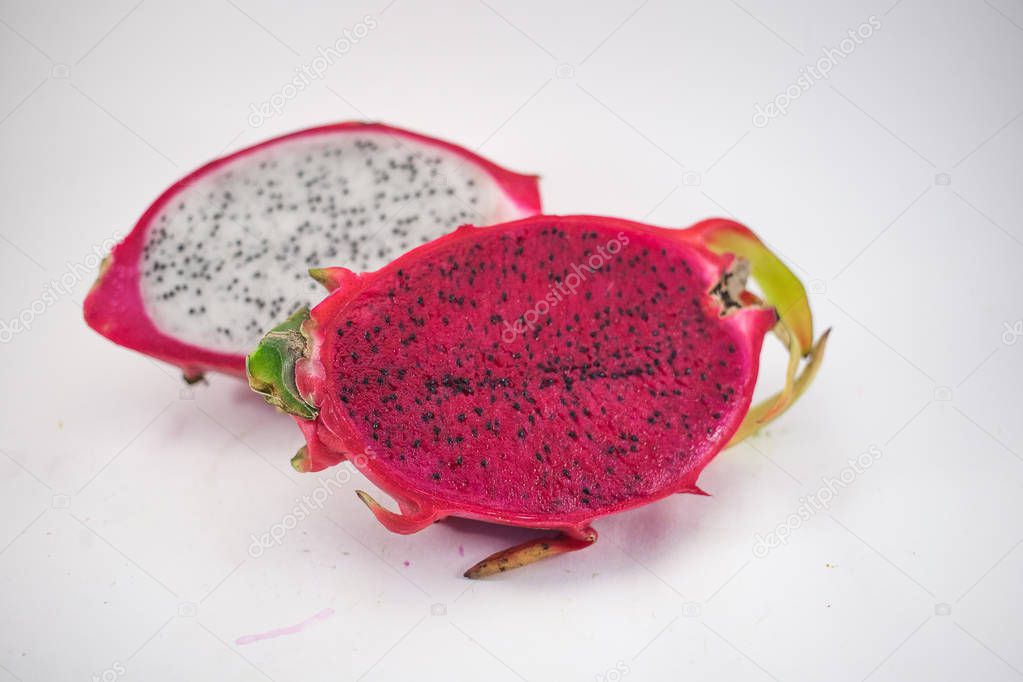 Fruta exótica madura de color rosa y blanco Pitaya o Dragón. Pitahaya ...