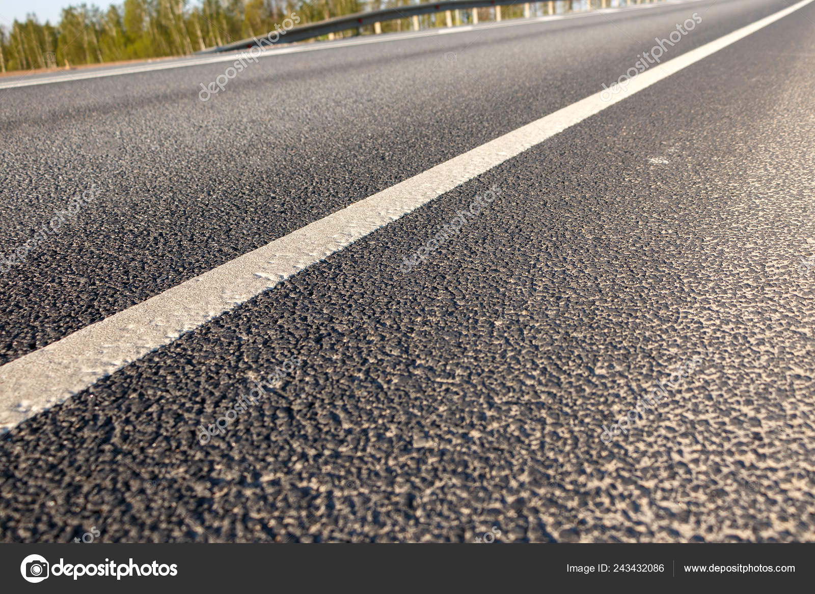 Road Marking Line Asphalt Close Stock Photo by ©enya.st@yandex.ru 243432086