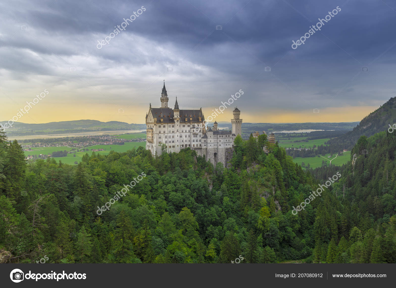 Cloudy Sunset Summer Neuschwanstein Castle South Germany – Stock ...
