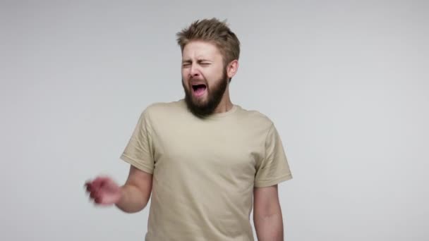 32 Kronik yatma zamanı Videos, Royalty-free Stock Kronik yatma zamanı ...