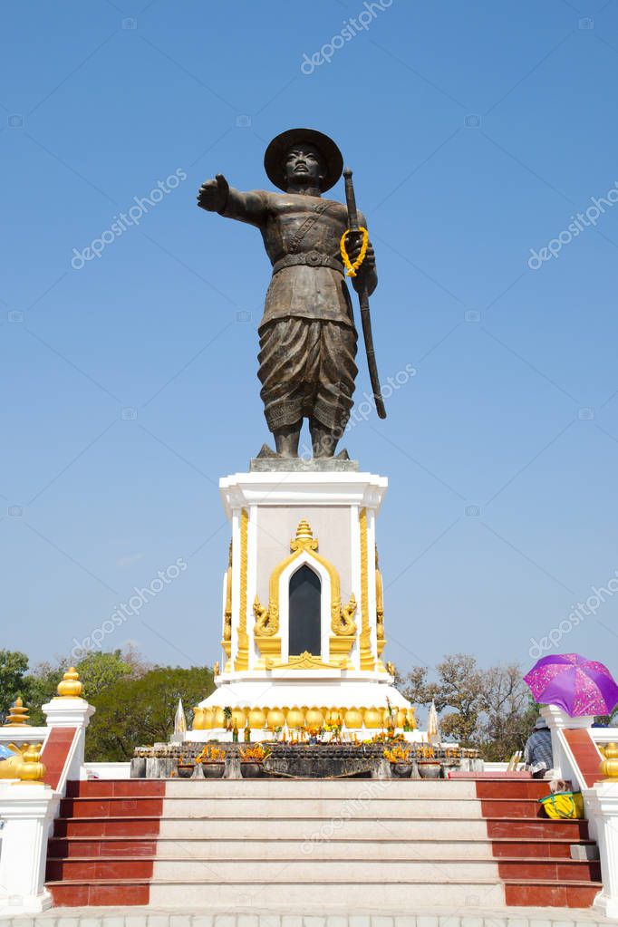 Estatua Real de Chao Anouvong - Vientiane - Laos 2022