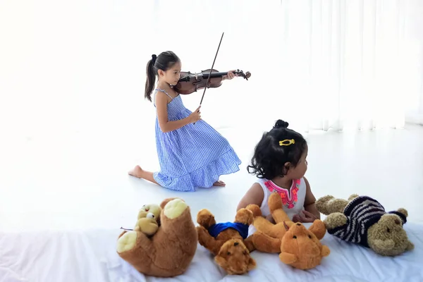 Kids play violin Stock Photos, Royalty Free Kids play violin Images ...