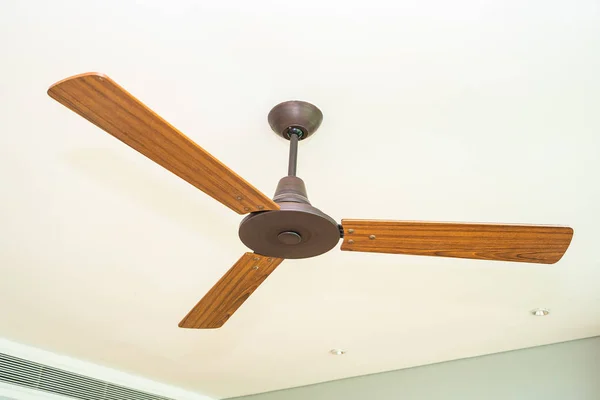 Ceiling fan maintain Stock Photos, Royalty Free Ceiling fan maintain ...