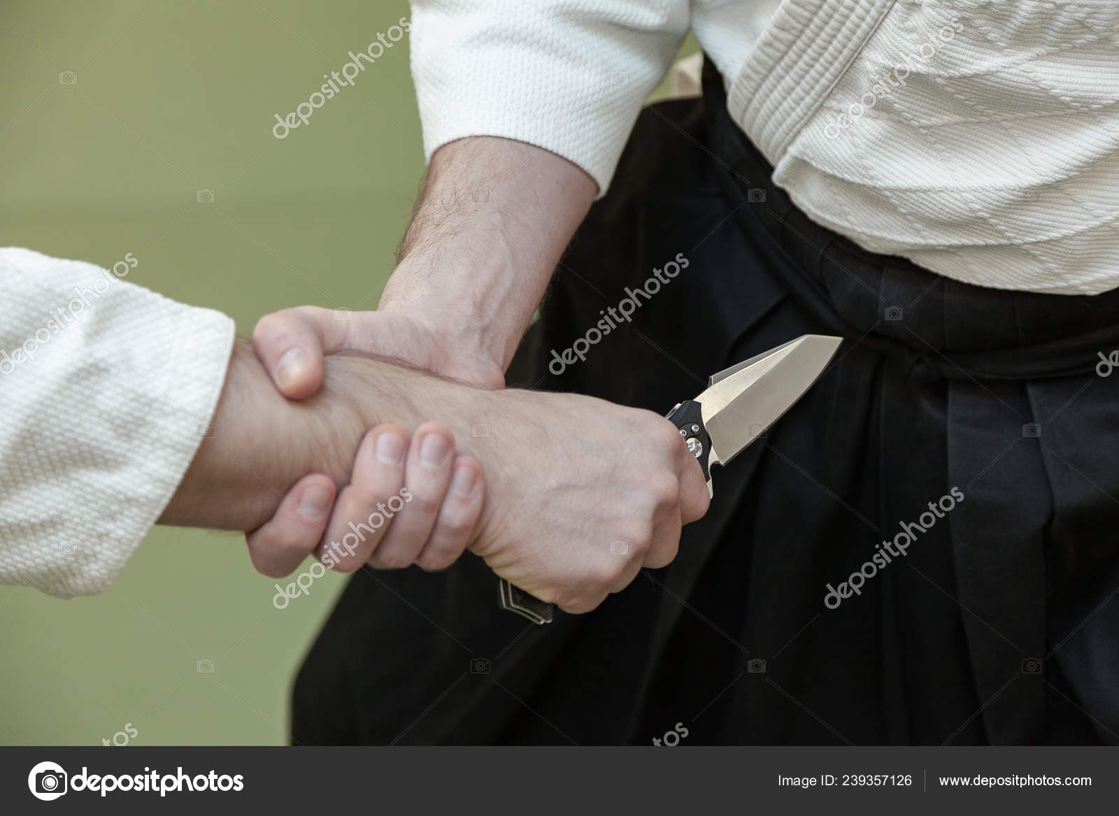 Self defense disarming technique against threat and knife attack ...