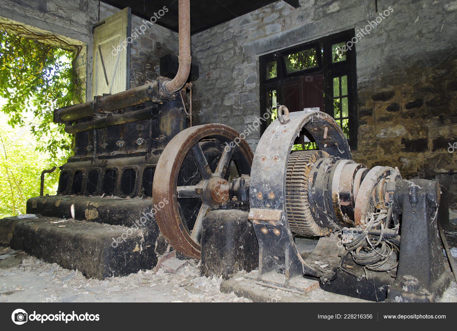 Explosion Motor Old Factory Electric Generator — Stock Photo © erisi78 ...