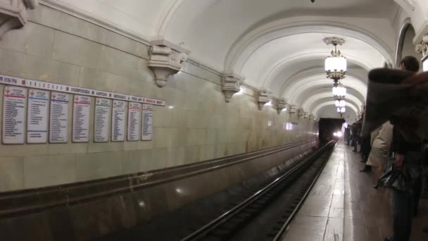 Metro Train Coming Stopping Station — Stock Video © stock365 #222127758