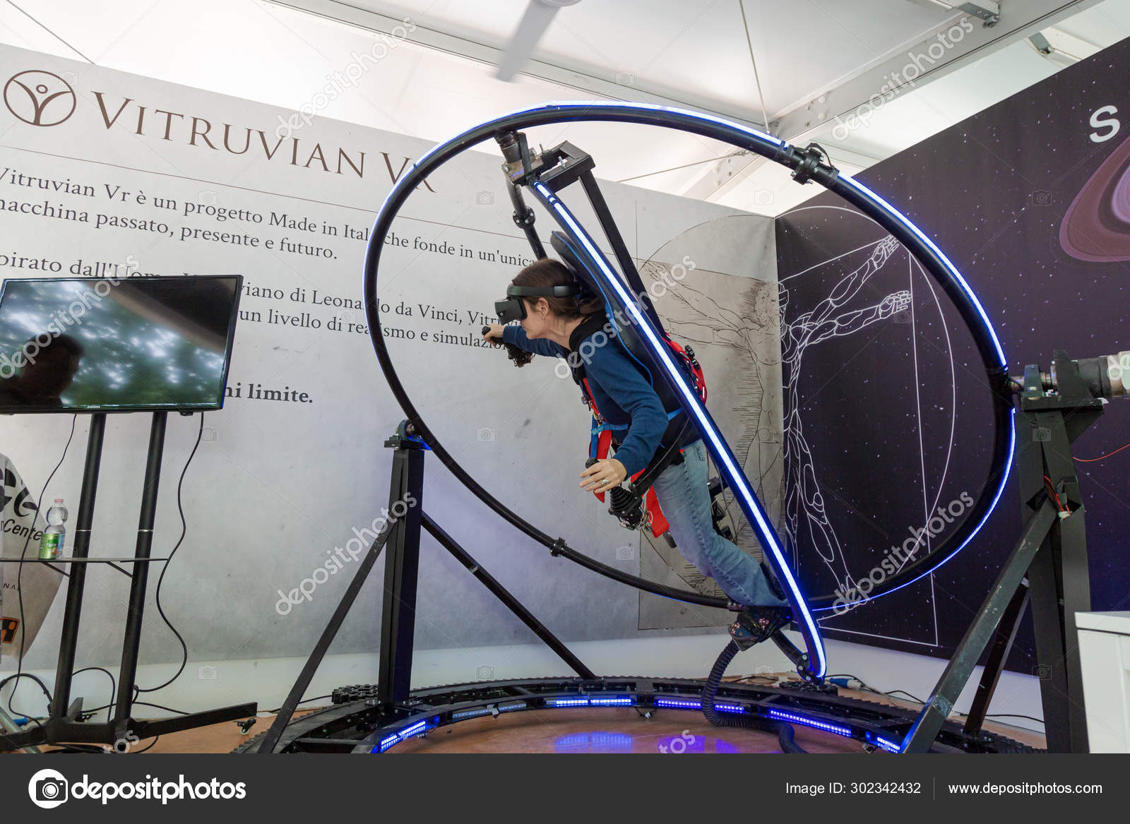 Virtual reality machine at Wired Next Fest 2019 in Milan, Italy – Stock ...