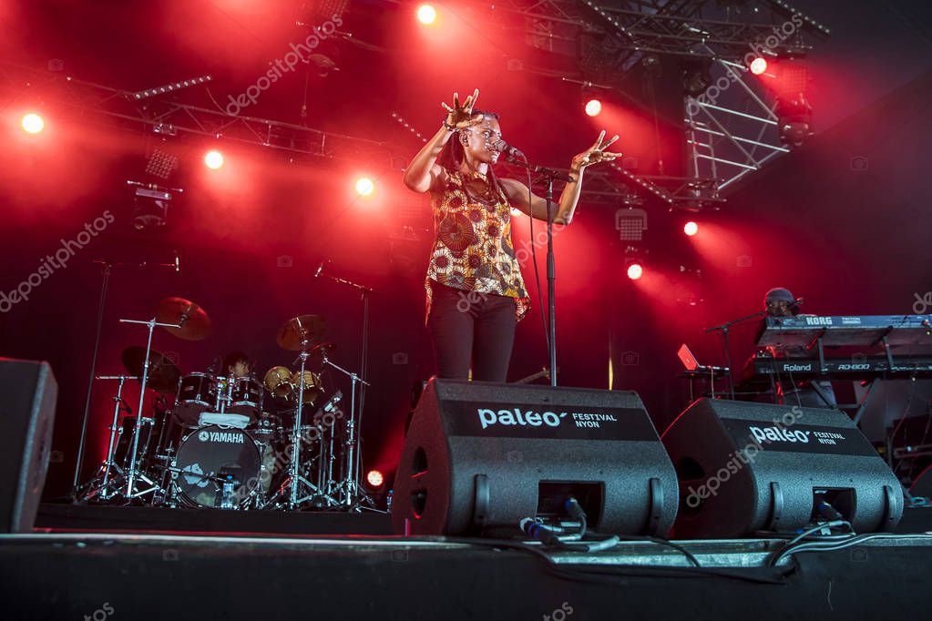 Nyon, Suiza - 20 de julio de 2017: Concierto de Reggae y doblaje del ...