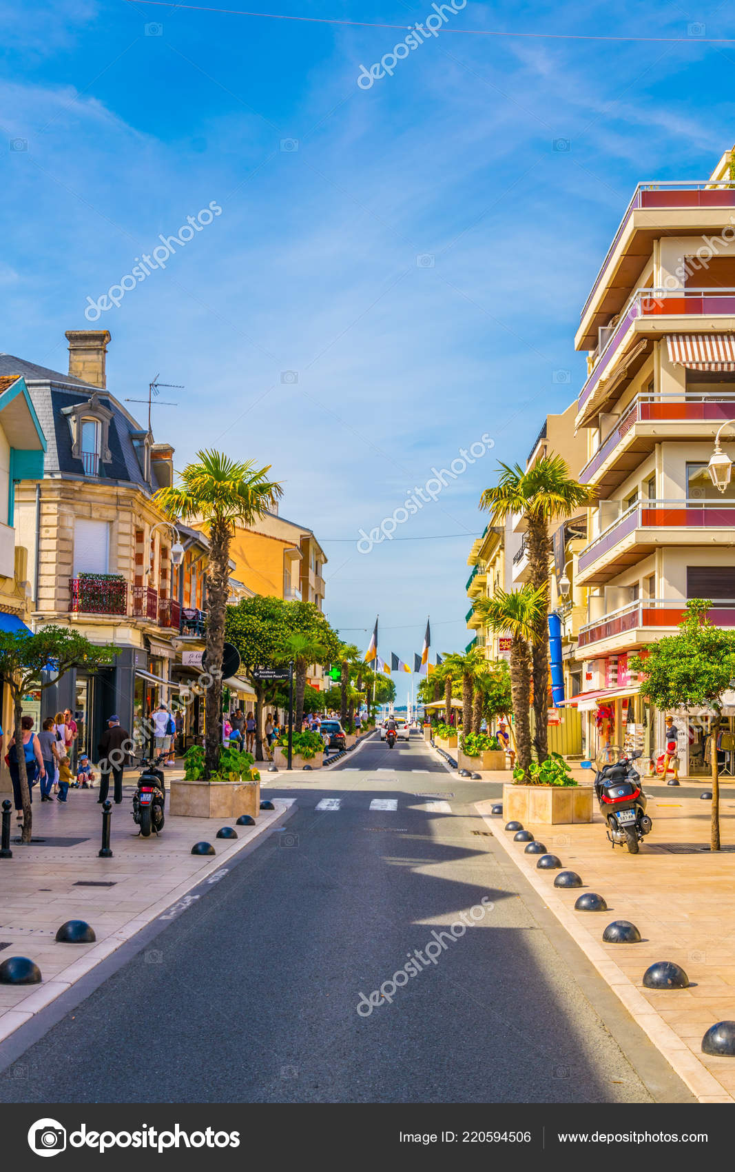 Arcachon France May 2017 Main Pedestrian Alley Leading Beach Historical ...