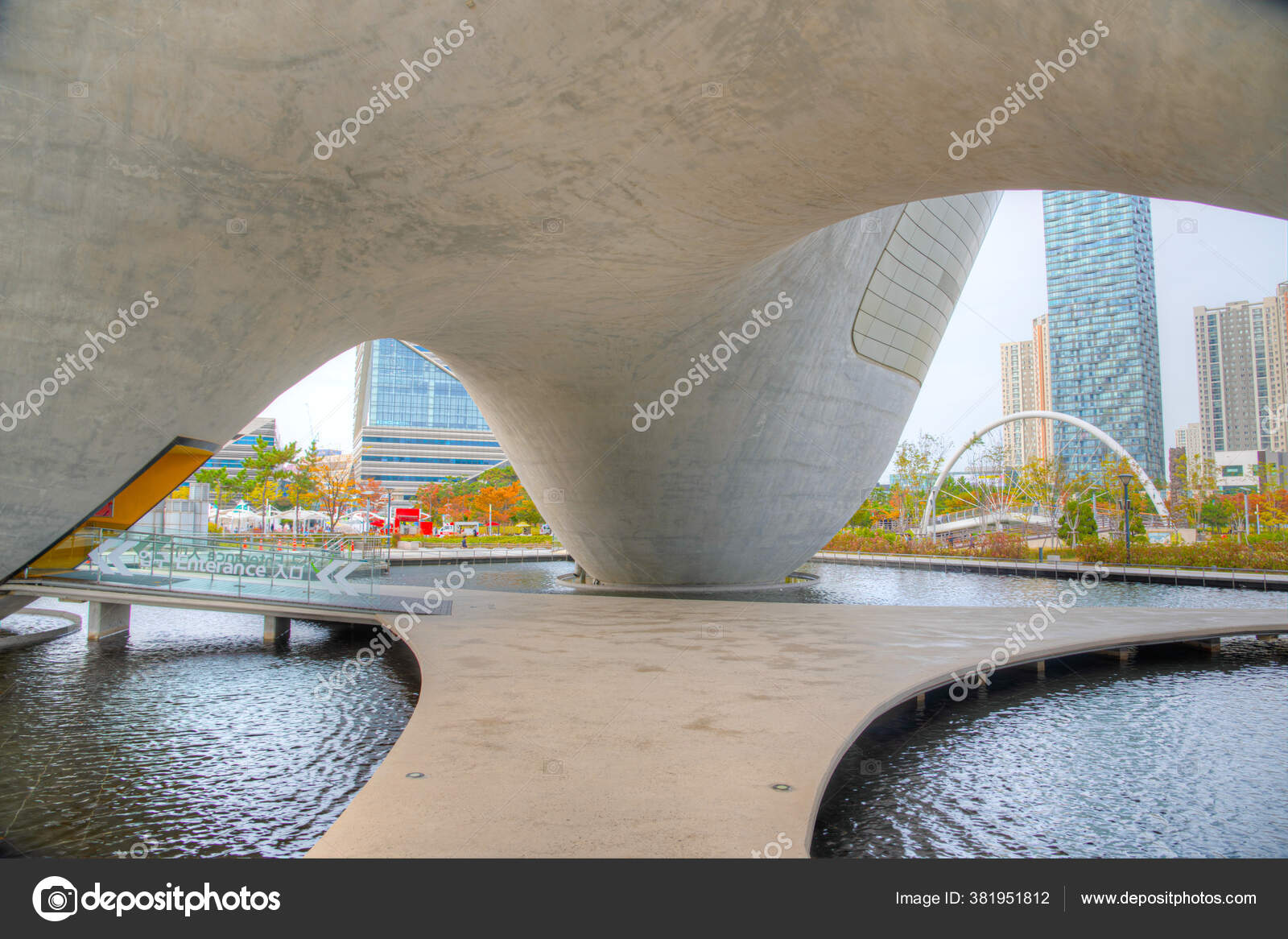 Incheon Corea Octubre 2019 Centro Cultural Tri Bowl Parque Central ...