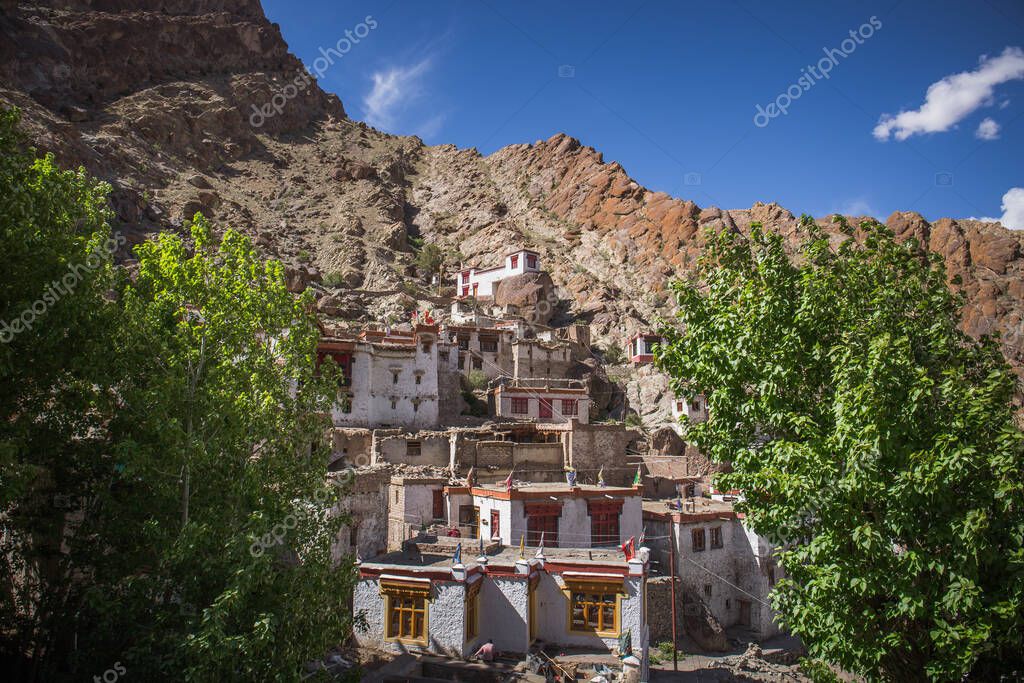El monasterio de Hemis es un monasterio budista tibetano, construido en ...