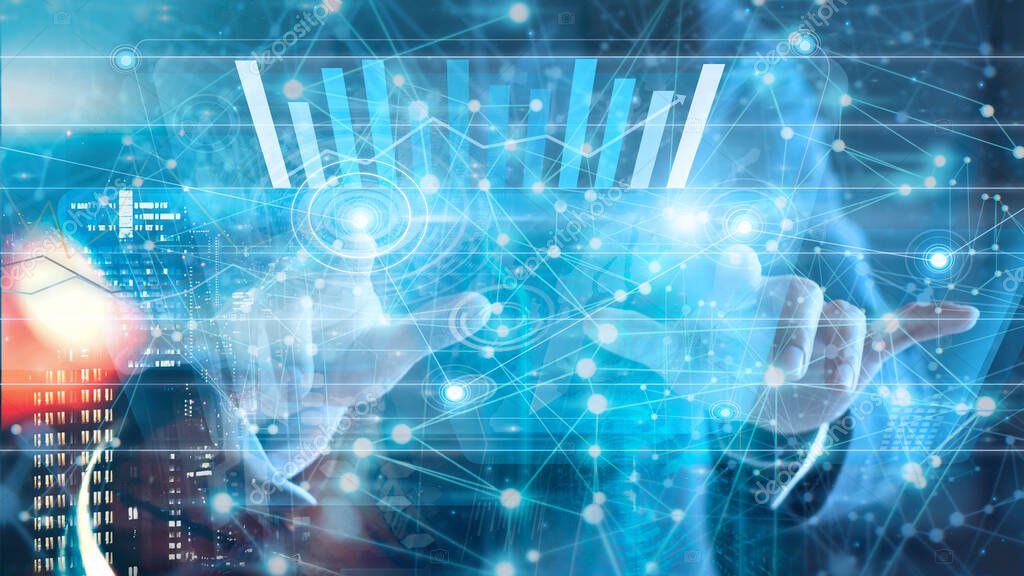 Las manos del hombre de negocios hacen an lisis sobre transformaci n de datos, transformaci n de ...