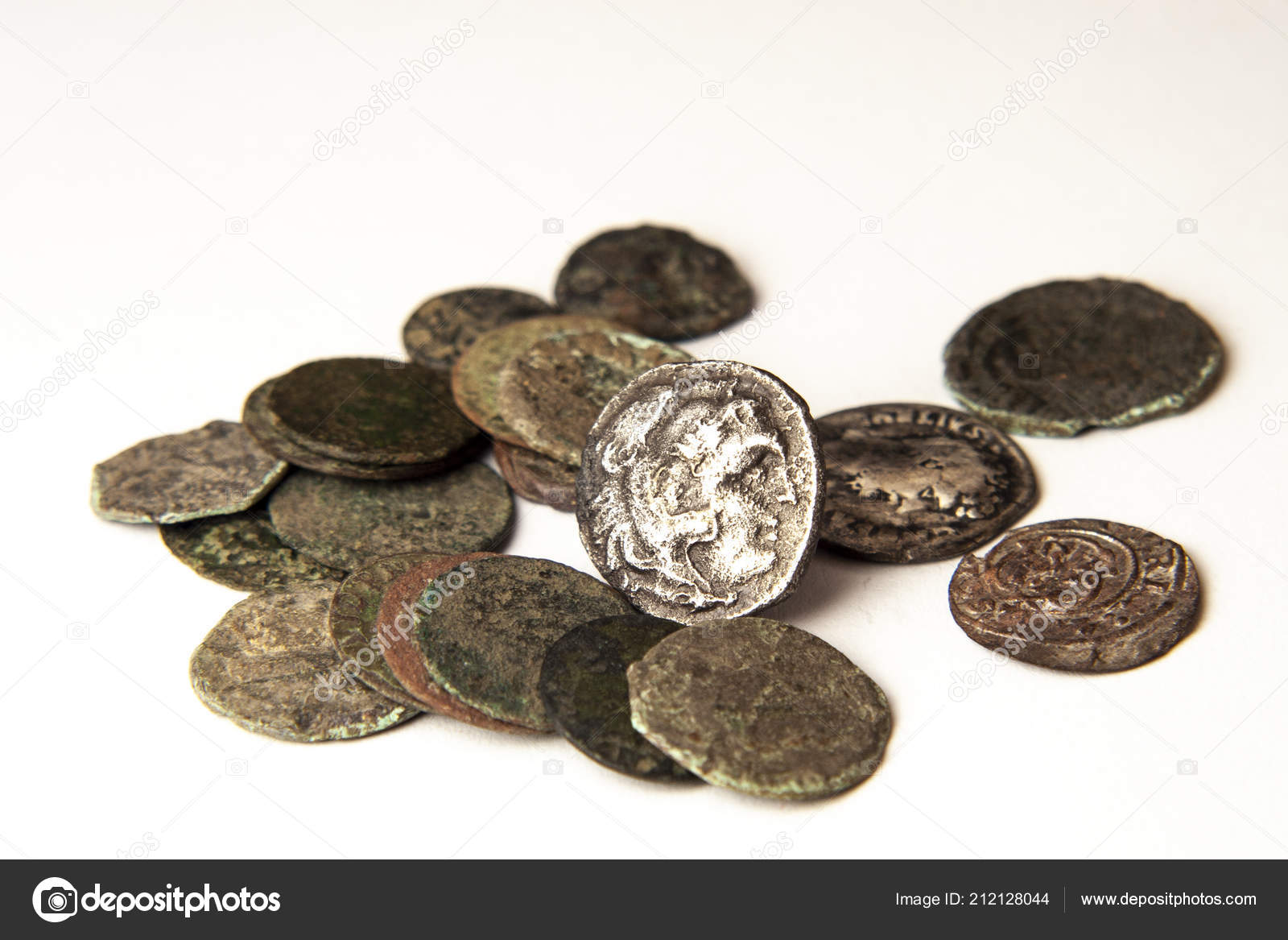 Grupo Monedas Griegas Antiguas Aisladas Sobre Fondo Blanco — Foto de ...