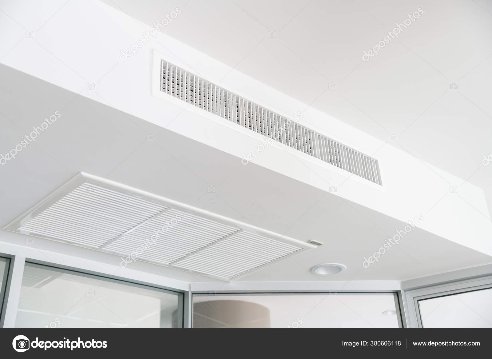 Ceiling Mounted Cassette Type Air Conditioner — Stock Photo © p_jirawat ...