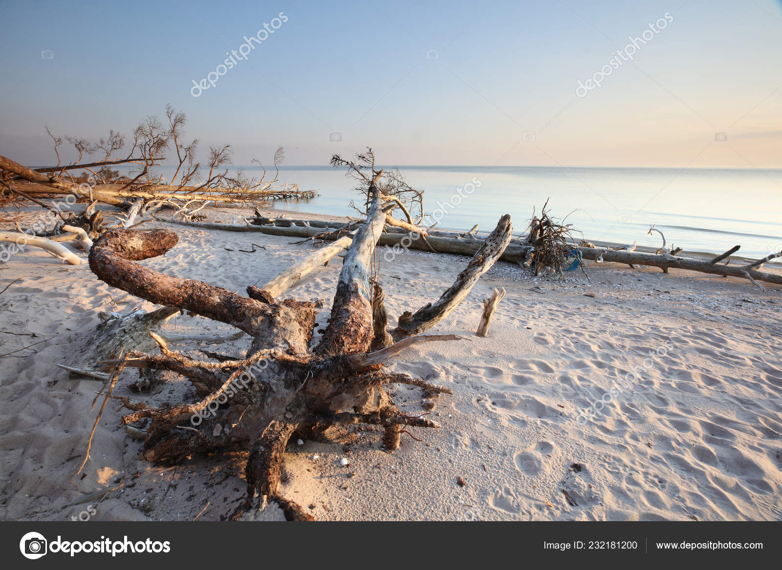 Sea Sunsets Delightfully Beautiful Fascinating Almost Every Island Has ...