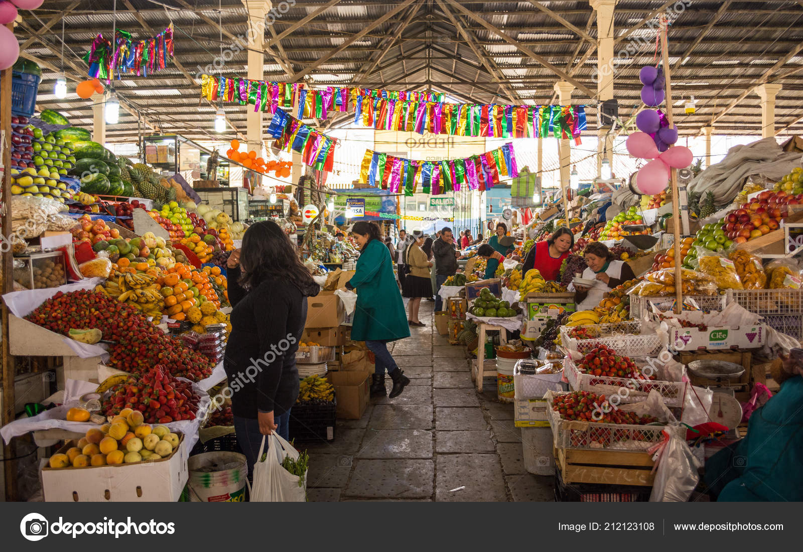 Cuzco Cusco Peru June 2017 Interior San Pedro Market Peruvians – Stock ...